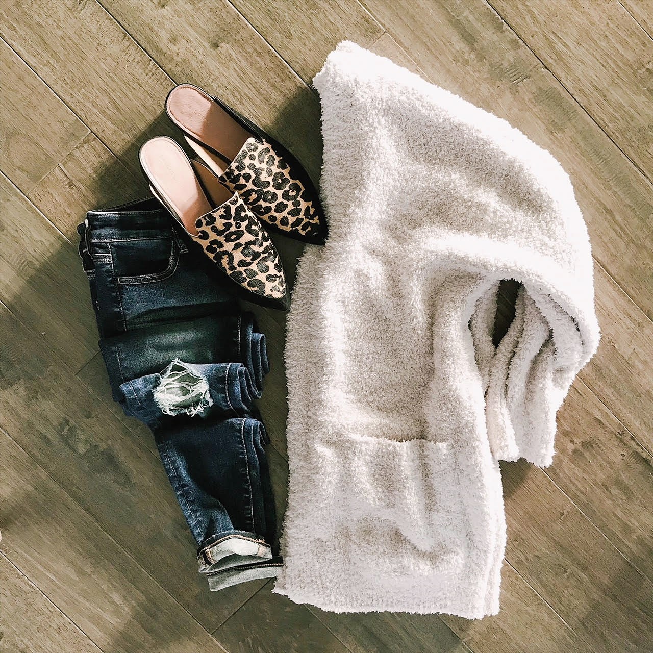 5 Fall Wardrobe Essentials - The Haute Homemaker